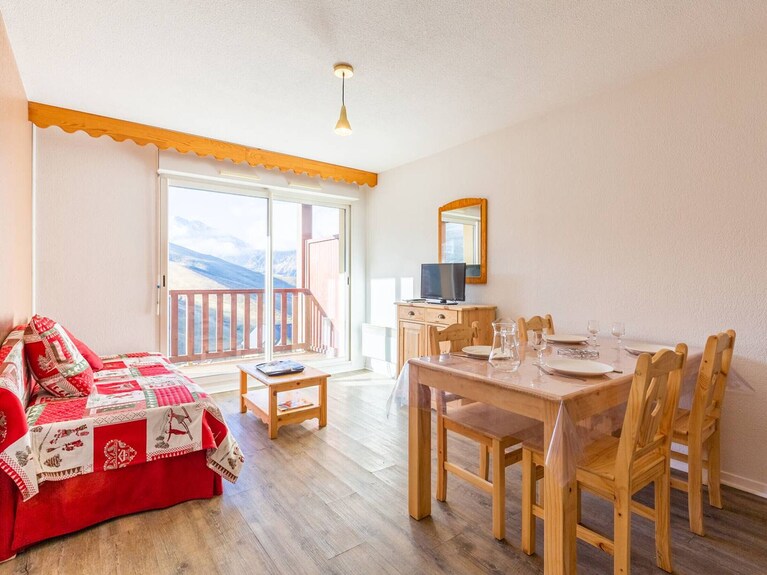 Appartement Rénové à Peyragudes, 6 Pers, Proche Pistes, Parking Gratuit & Avantages Ski - Loudenvielle