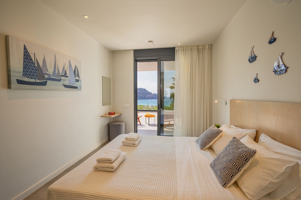 Villa Alina W/infinity Pool And Sea View,4-bedroom Villa At Plakias - Plakias