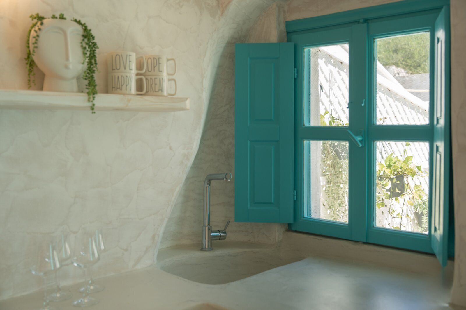 Split-level Residence, with Outdoor Jetted Tub | Cozinha privada | Minifrigorífico, uma cafeteira/bule, uma chaleira elétrica 