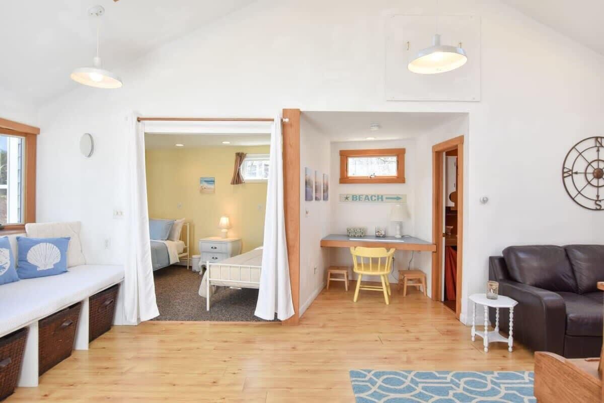 Sleeps 8, Minutes To Nauset Beach! - Eastham, MA