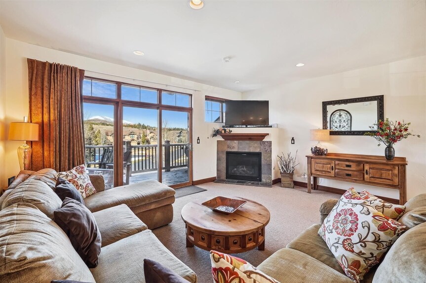 Highland Greens 56: Townhome With Private Hot Tub & Ski Shuttle. - Breckenridge, CO
