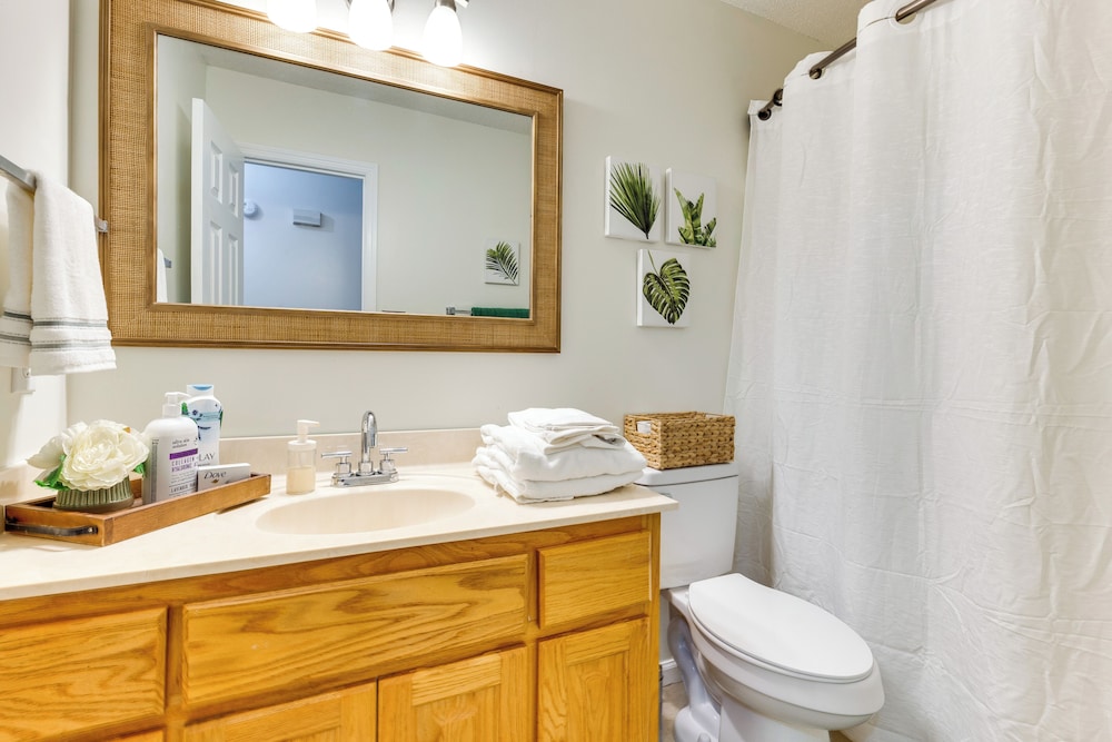 Spacious Madison Vacation Rental W/ Backyard! - Huntsville, AL