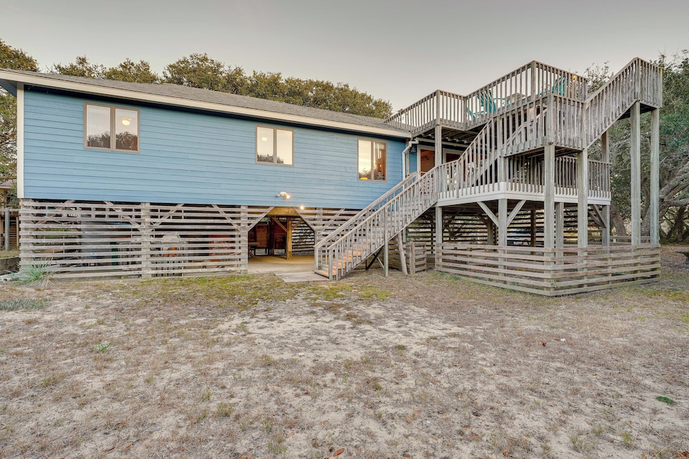 Outer Banks Retreat - Walk To Beach! - Duck, NC