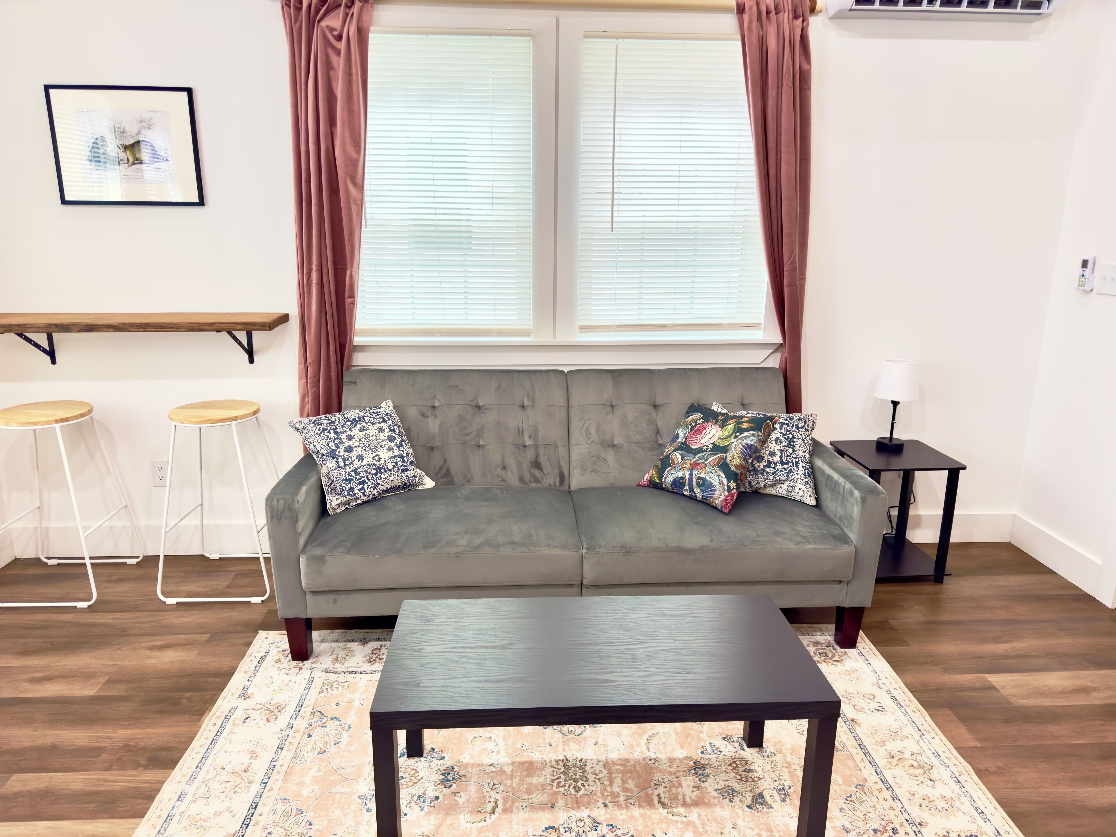 Raccoon Tiny Cabin On Lake With Game Center - Alabama