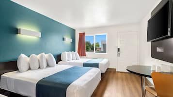 Quarto standard, 2 camas de casal, para não fumantes, geladeira e micro-ondas | Wi-Fi de cortesia, roupa de cama