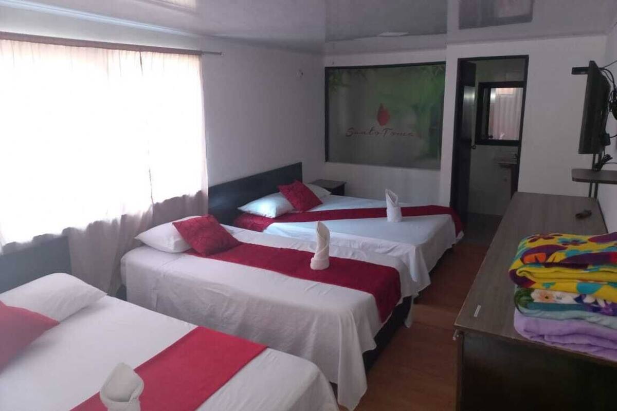 Quarto Duplo ou Twin Básico | Ferro/tábua de engomar, Wi-fi grátis