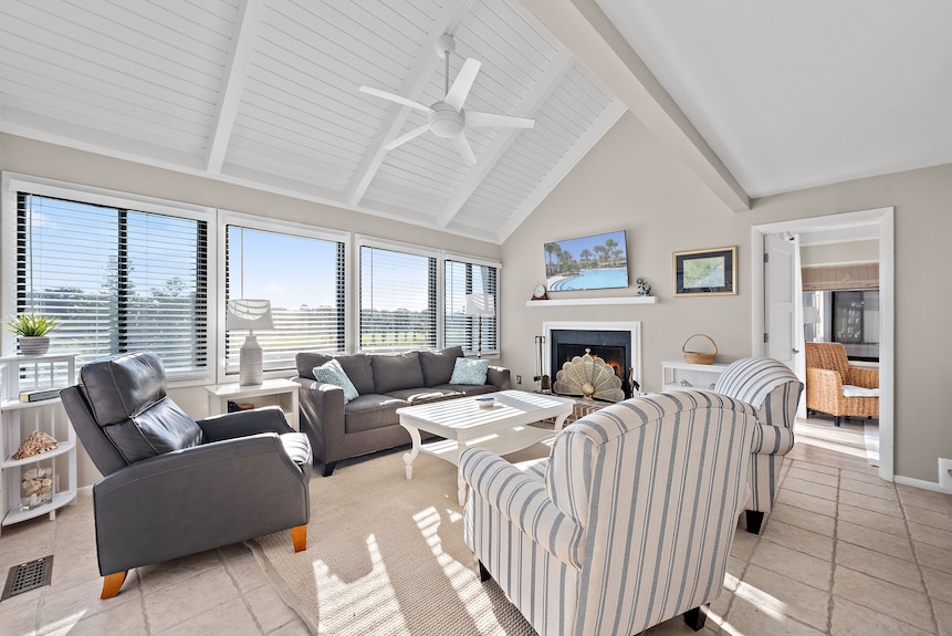 3br/2ba Cottage! Close To Beach! Golf Course Views! Amenity Cards Available! - South Carolina