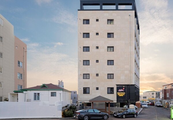 Seomun Residence Hotel - Jeju-si
