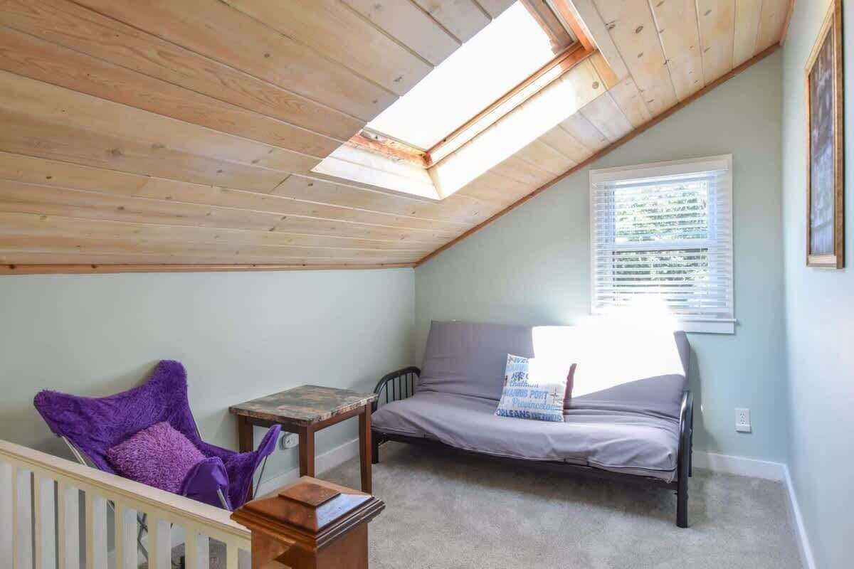 Private Pool, Large Deck, And Game Room! - Dennis, MA