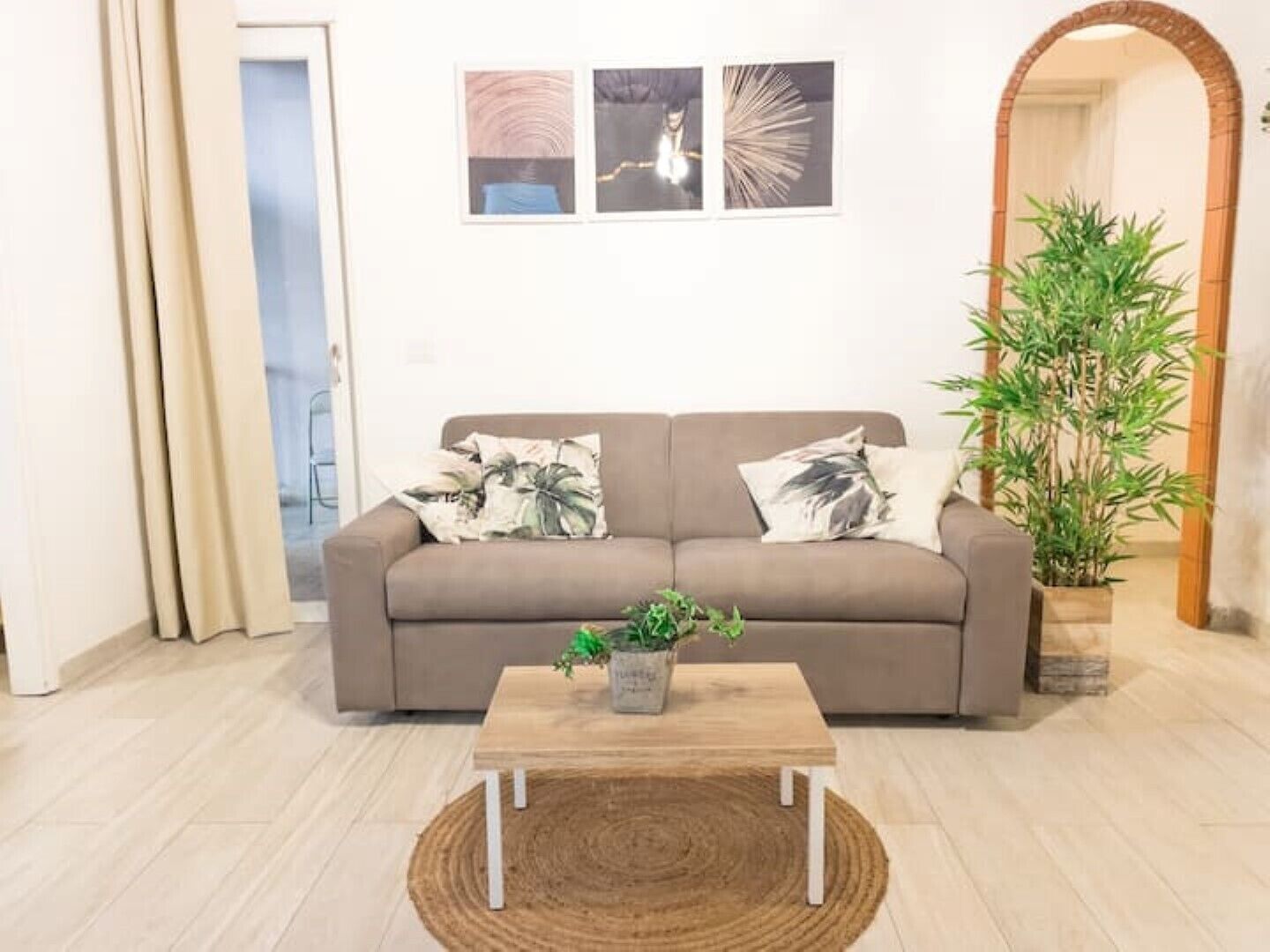 Demetra Seafront Apartment - Parking & Pool - Castel Volturno