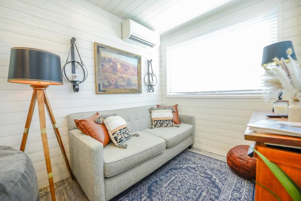 New Luxury Shipping Container - Waco, TX