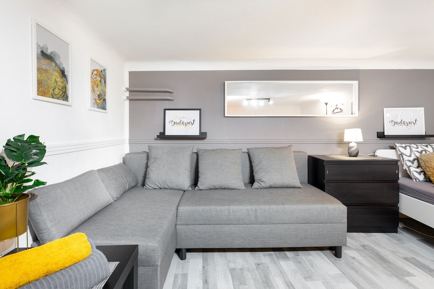 6room-14bed-4bath Free-beer & Breakfast Airco - Budapest