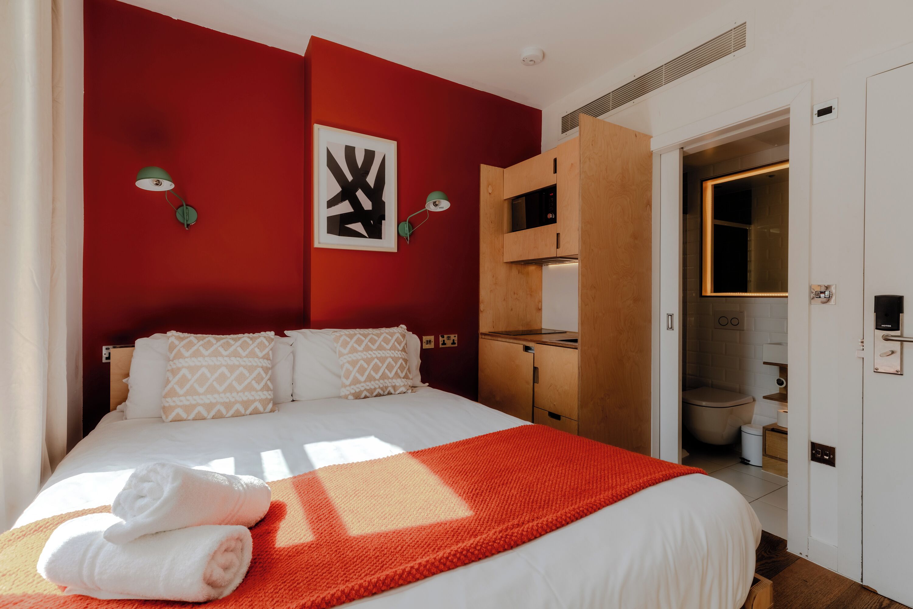 Suite-Estúdio Standard | Roupa de alta qualidade, edredões de penas 