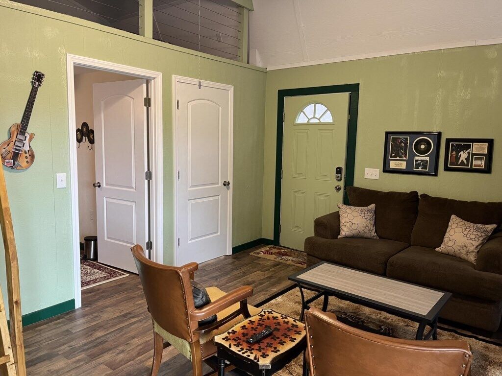 Cabin #9 The Lighthouse On The Lake - Hot Springs, AR