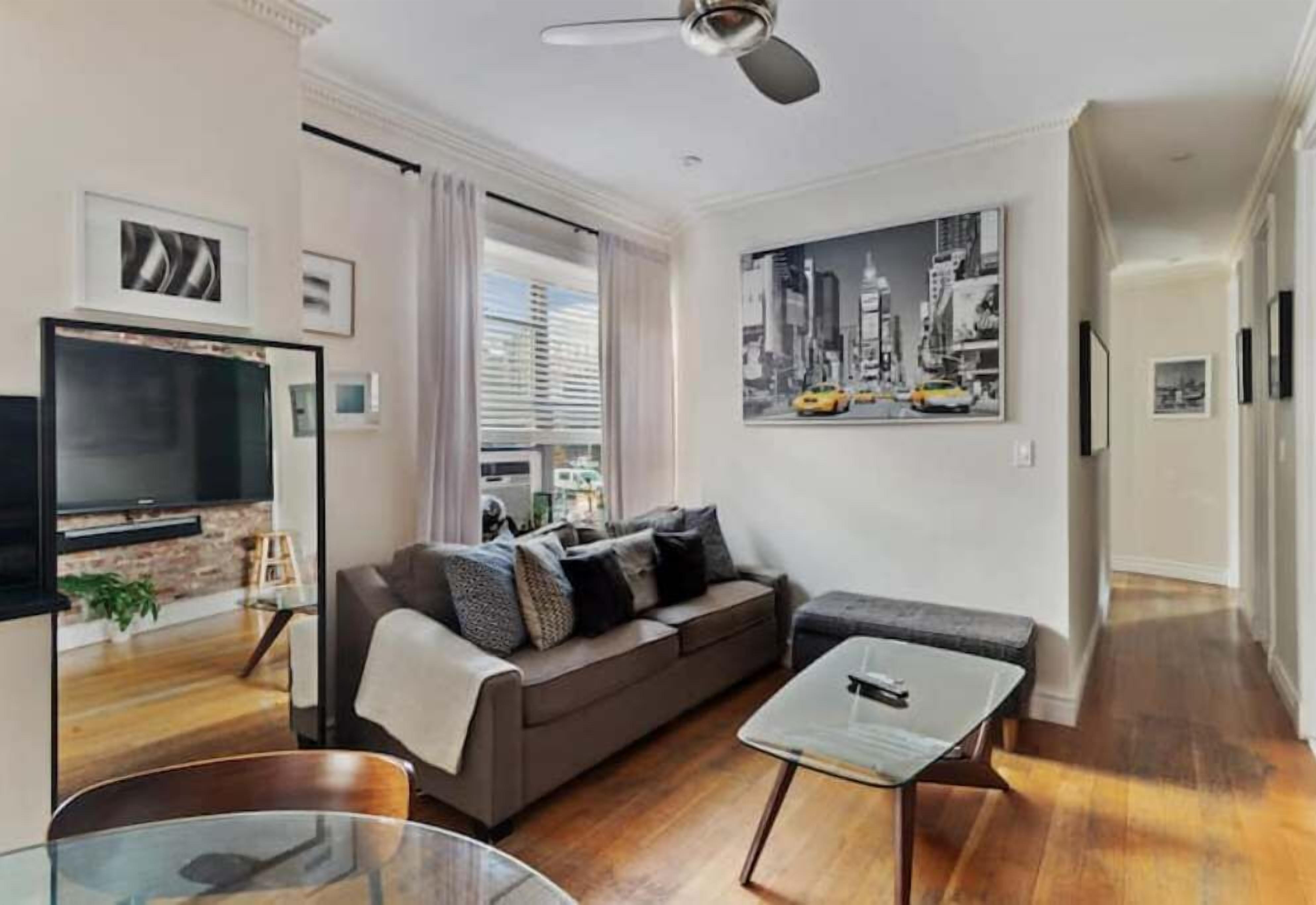 Three Bedroom West Village Townhouse! - Brooklyn, NY