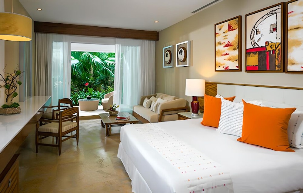 One-bedroom Grand Mayan Suite At Luxury Resort - Playa del Carmen