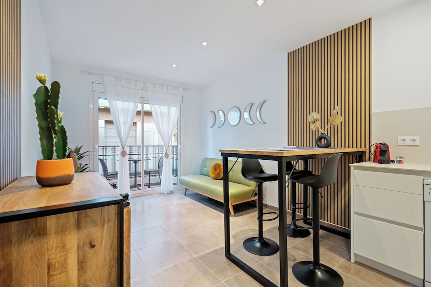 Apartamento 'Mabicarent Playa 2' Con Terraza Privada, Wi-fi Y Aire Acondicionado - Calafell