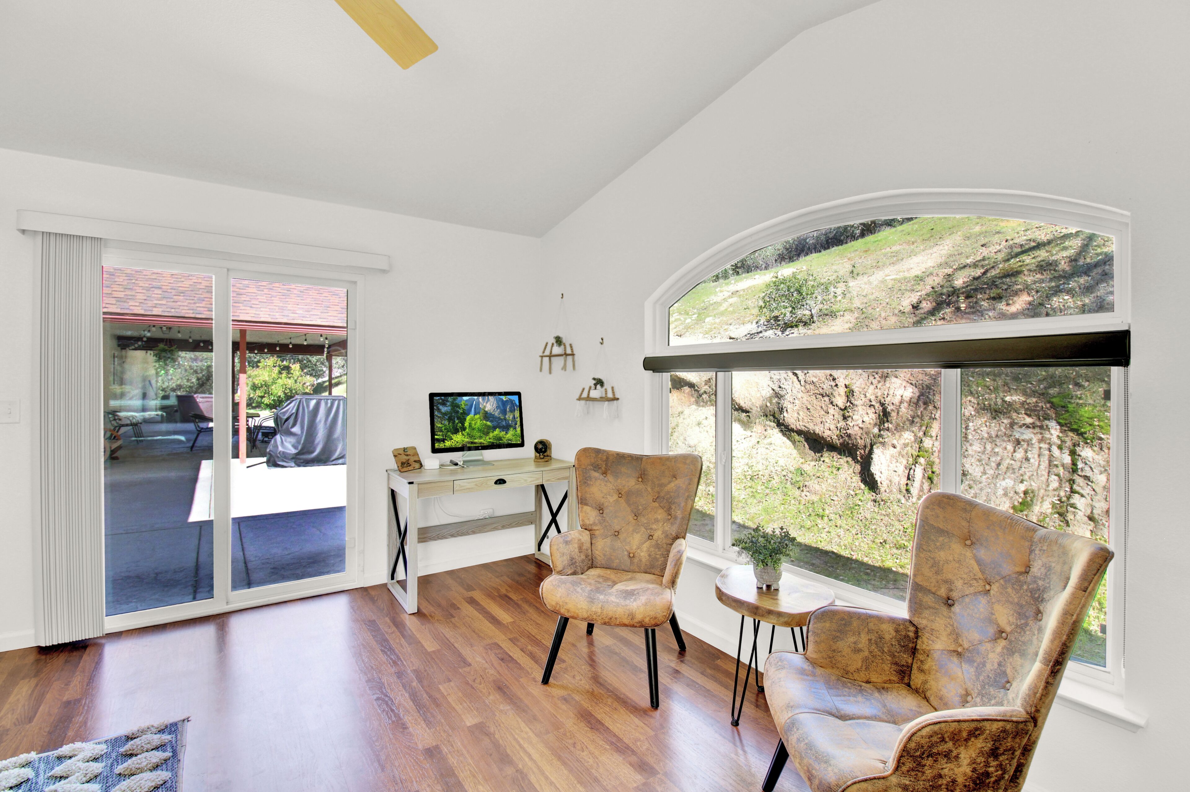 Villa Near Yosemite & Bass Lake W/hot Tub/evcharge - Oakhurst, CA