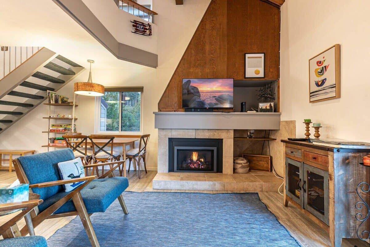 Stylish 2bd In Carnelian Bay - North Lake Tahoe, CA