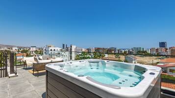 Apartamento, 2 quartos, varanda | Terraço/pátio interior