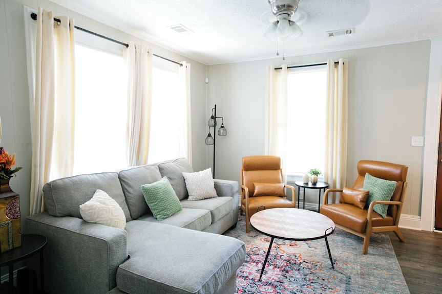 Modern 3br Retreat | Pet-friendly Outdoor Space - Millbrook, AL