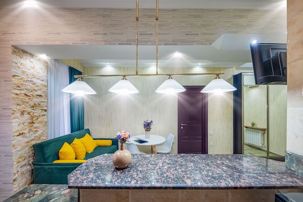 Apartamento | Cozinha privada | Uma chaleira elétrica