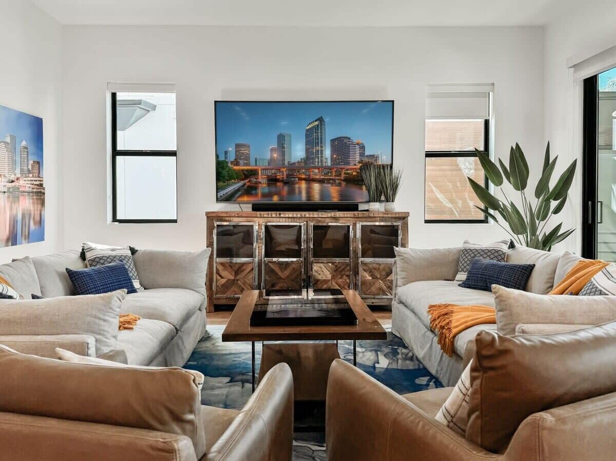 Riverfront Oasis | Pool/spa, Fire Pit & Games - Tampa, FL