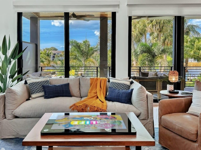 Riverfront Oasis | Pool/spa, Fire Pit & Games - Tampa, FL