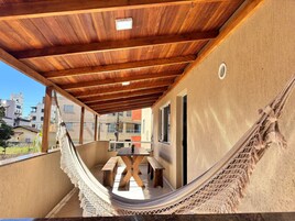 Apartamento | Opções para refeição ao ar livre