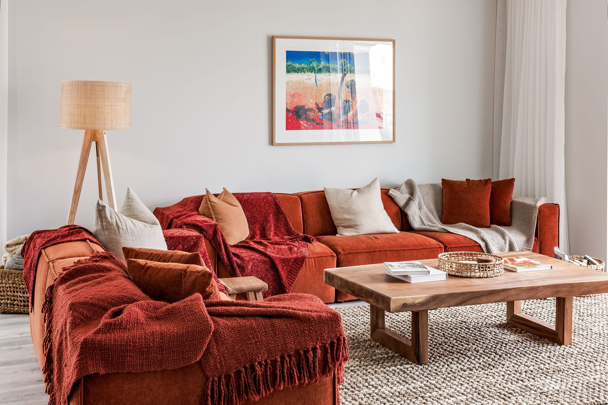 Stylish And Contemporary Home With Beautiful Coastal Touches & Timber Accents - Dunsborough