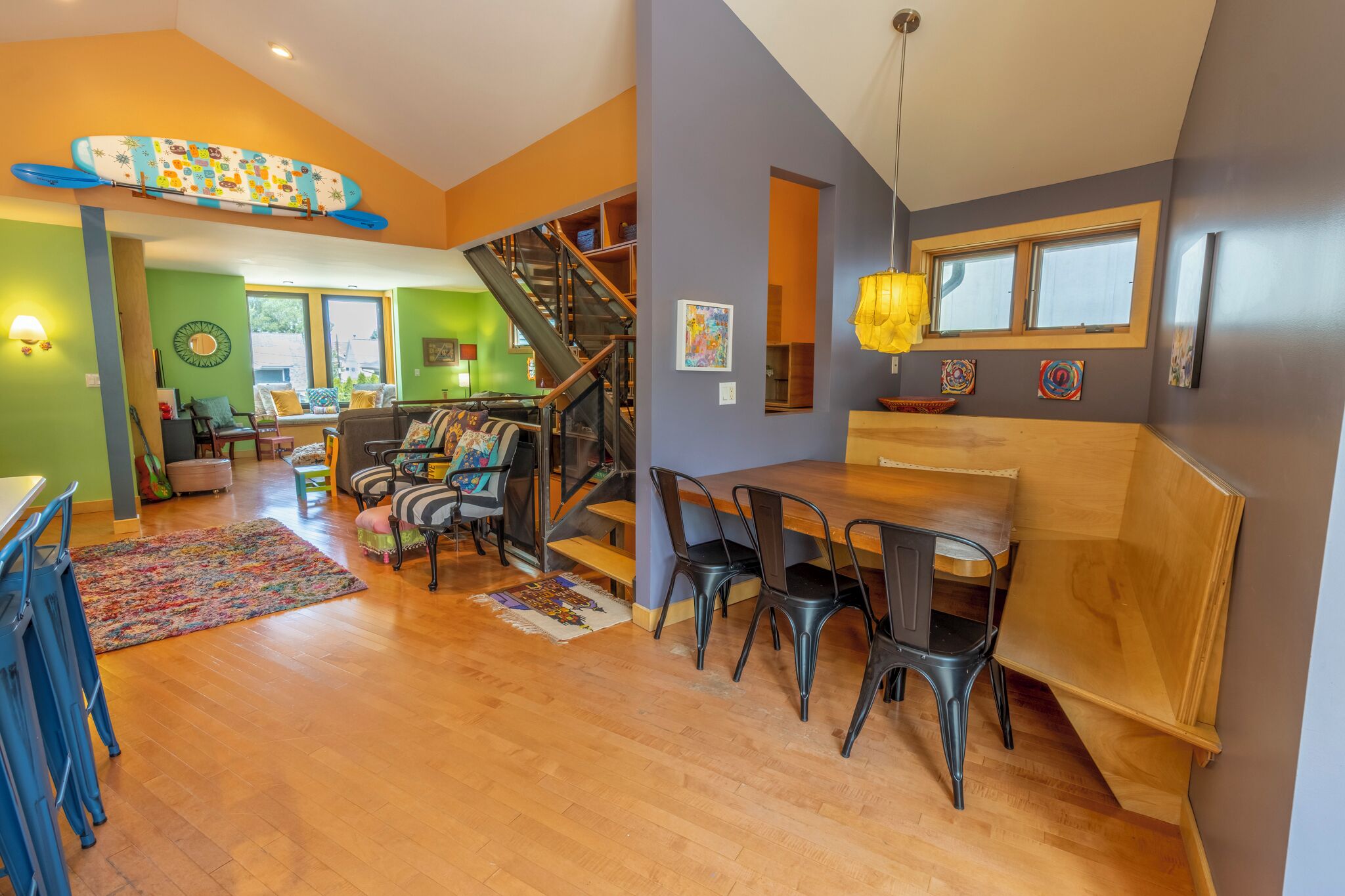 Bohemian 4-bedroom 1.5 Blocks From Lake Michigan - Michigan City, IN