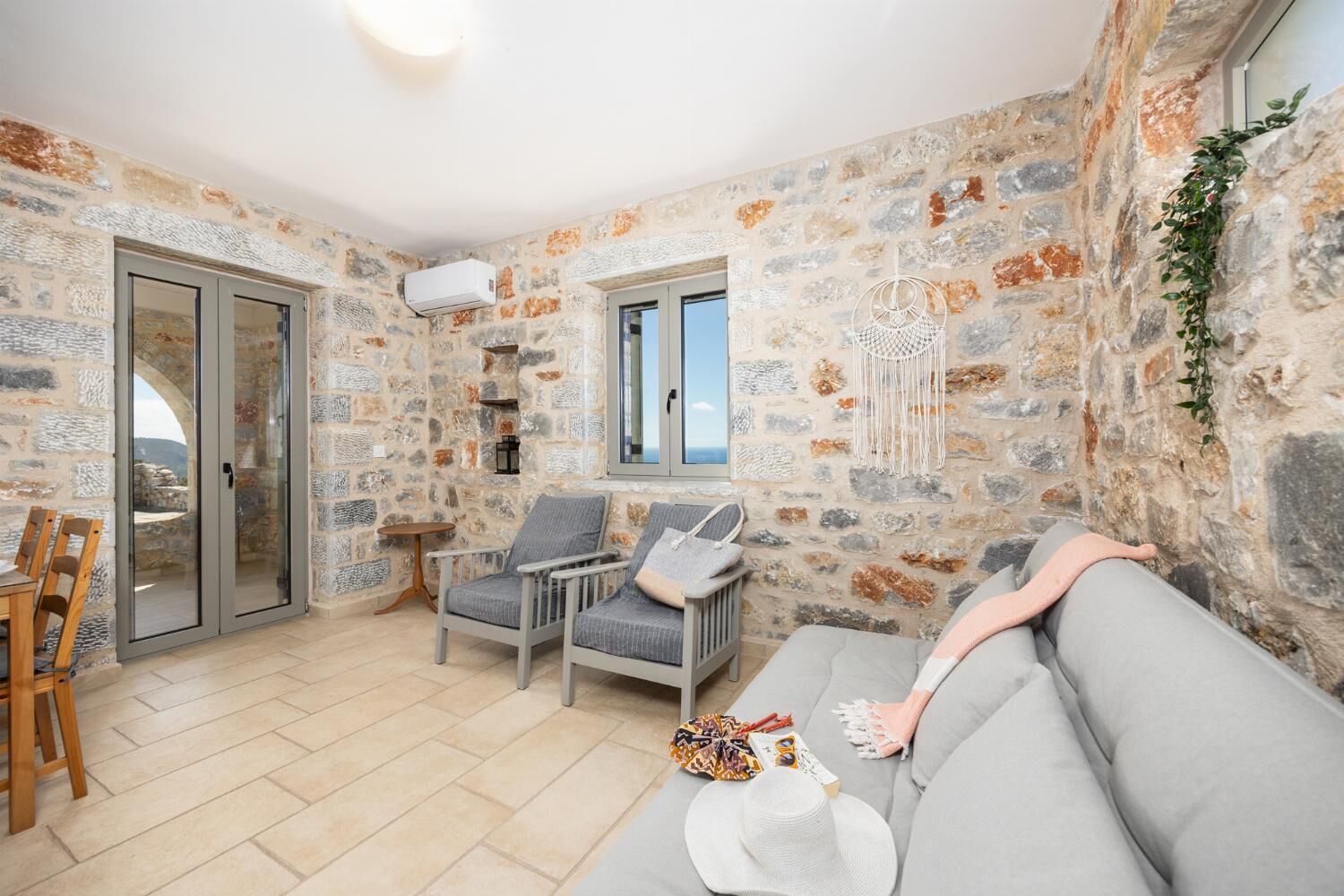 Villa Dioni Ena - Two Bedroom Villa, Sleeps 5 - Пелопоннес