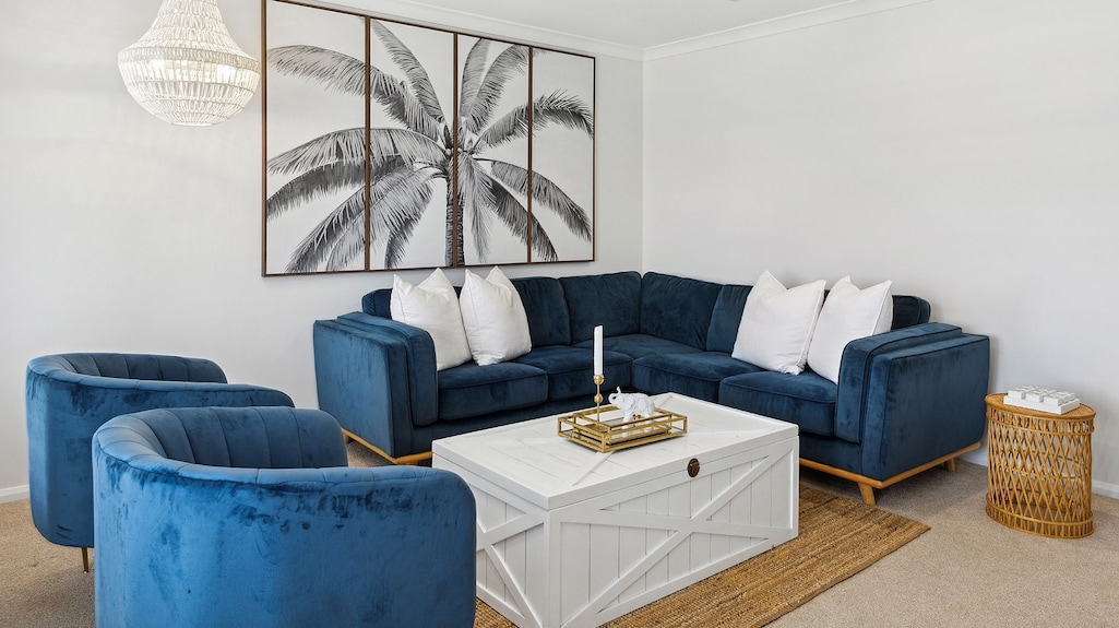 Hamptons House - Stylish Waterfront - Holiday Yamba - 얌바