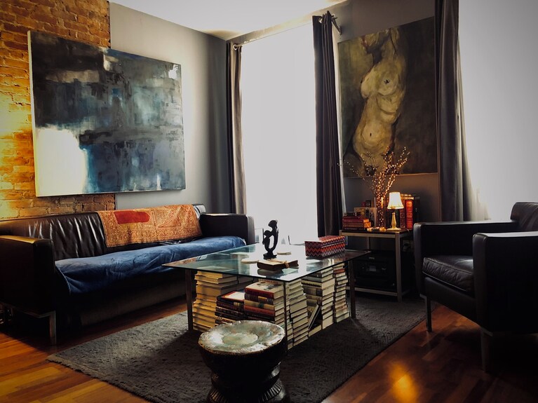 One Bedroom Penthouse Apartment In 20th Century Brownstone In Harlem. - Washington Heights, NY