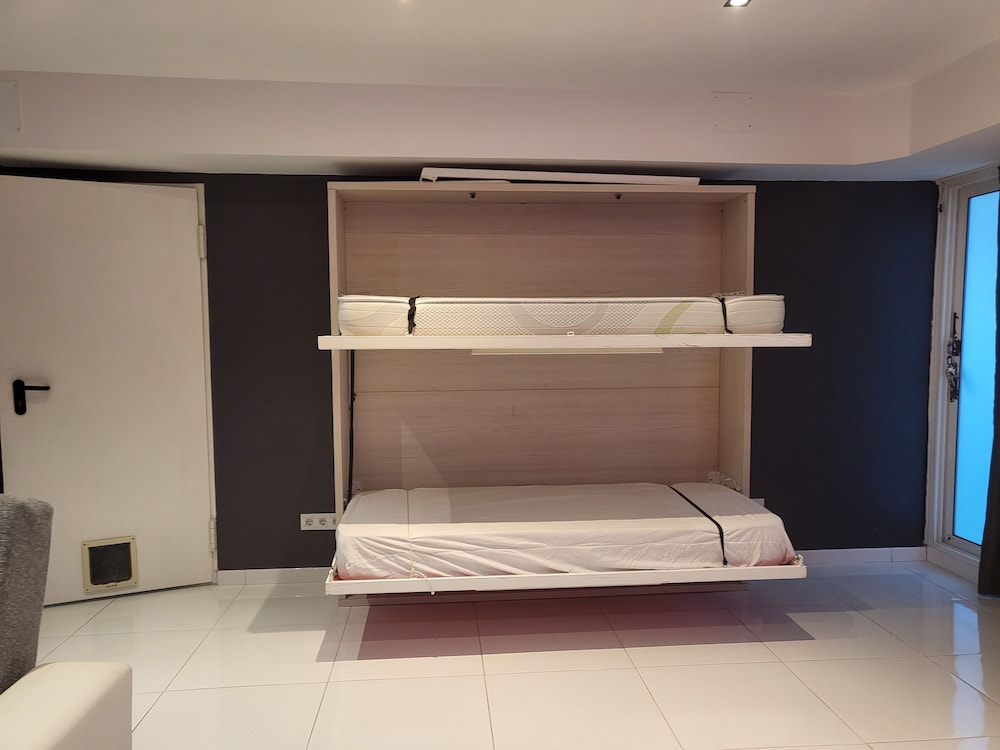 Villa A 3 Min De La Playa Para 10 Personas - Castelldefels