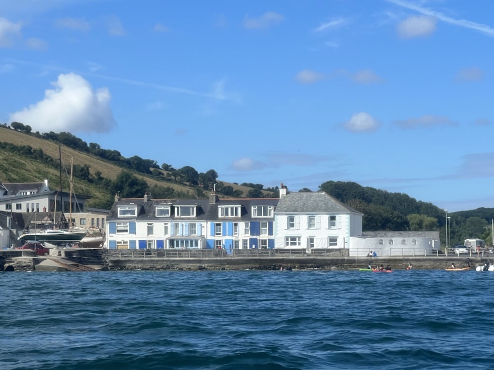 Waves End - Mevagissey