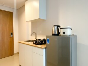 Estúdio | Cozinha privada | Um frigorífico/congelador grande, uma placa de cozinha 