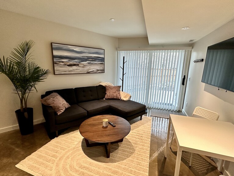 Brand New! Cozy Modern Apartment Minutes From Downtown, 9 Ski Resorts & Airport. - Salt Lake City, UT