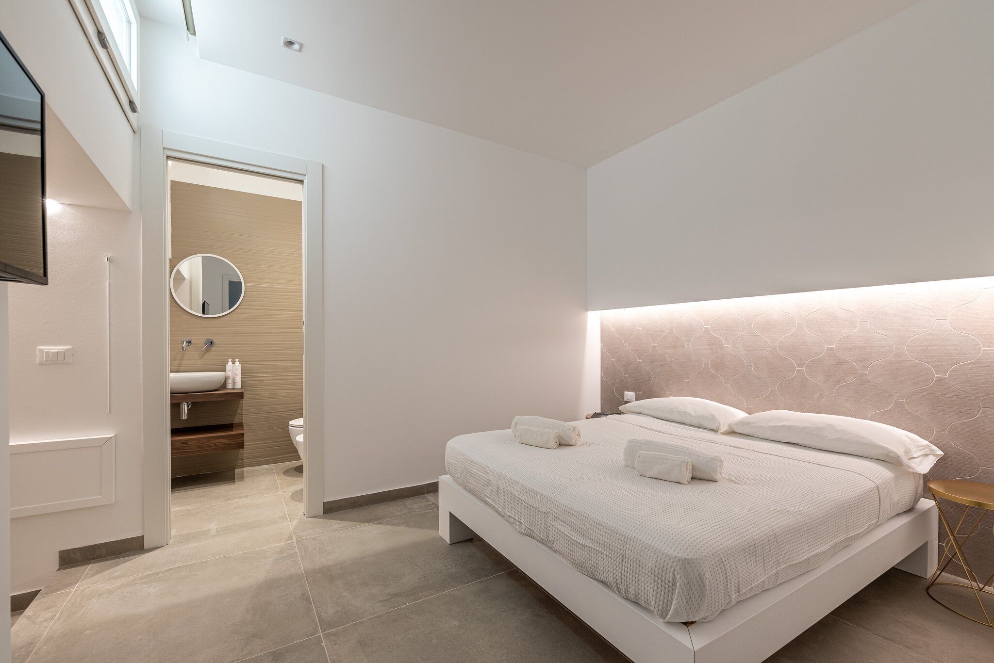 Villa Bay Emirs | Modern Sicilian Haven | Lush Garden Oasis | Cefalu Seaside - Cefalù