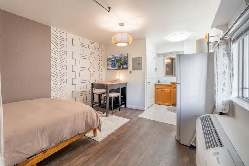 Midtown Getaway: Trendy Studio Heart Of Reno - Reno