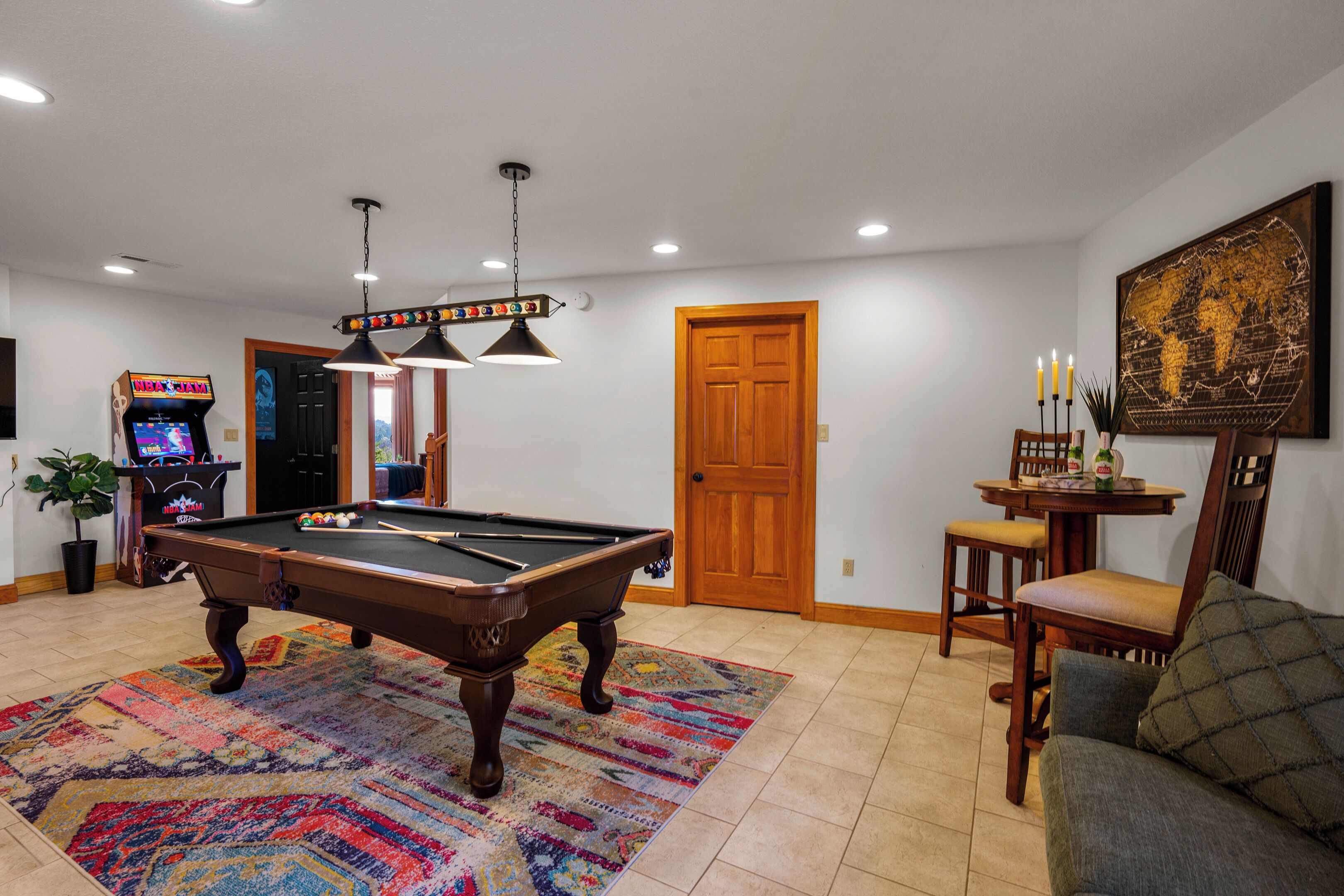 3rd Night Free  Jan & Feb Only! - Sevierville, TN