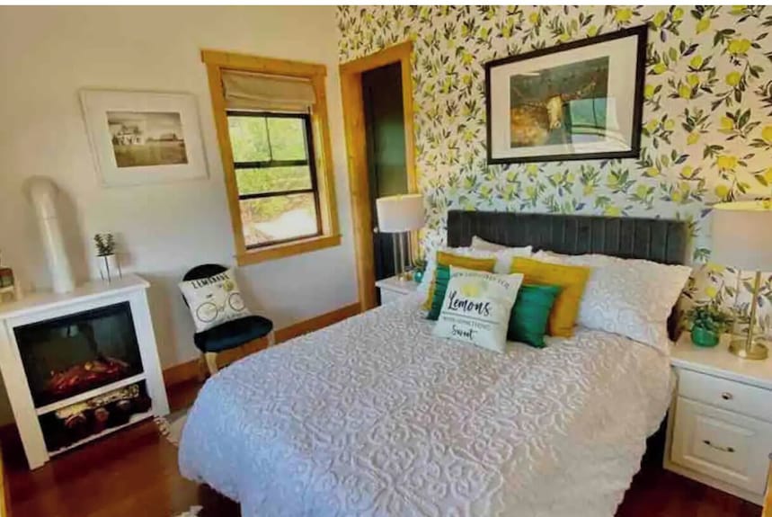 The Elegant: A Chic Healdsburg Winery Cottage! Hot Tub, Views! ! - 힐즈버그