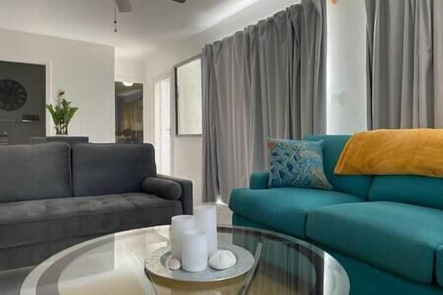 Tangerine Sunsets Sunflower - Nassau