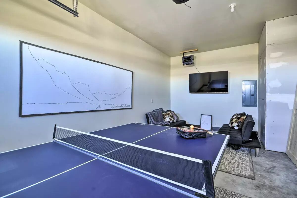 Red Lodge Mtn. View Cozy Home With Hot-tub; 9 Miles To Rlm! New! - Red Lodge, MT