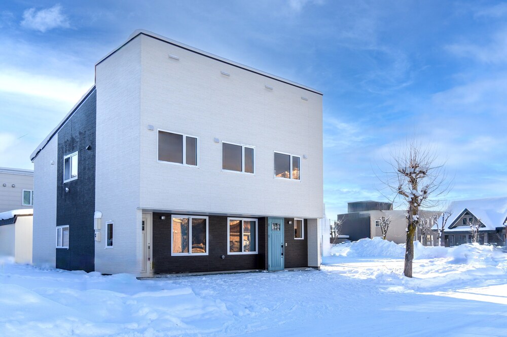 Furanosky White - Furano