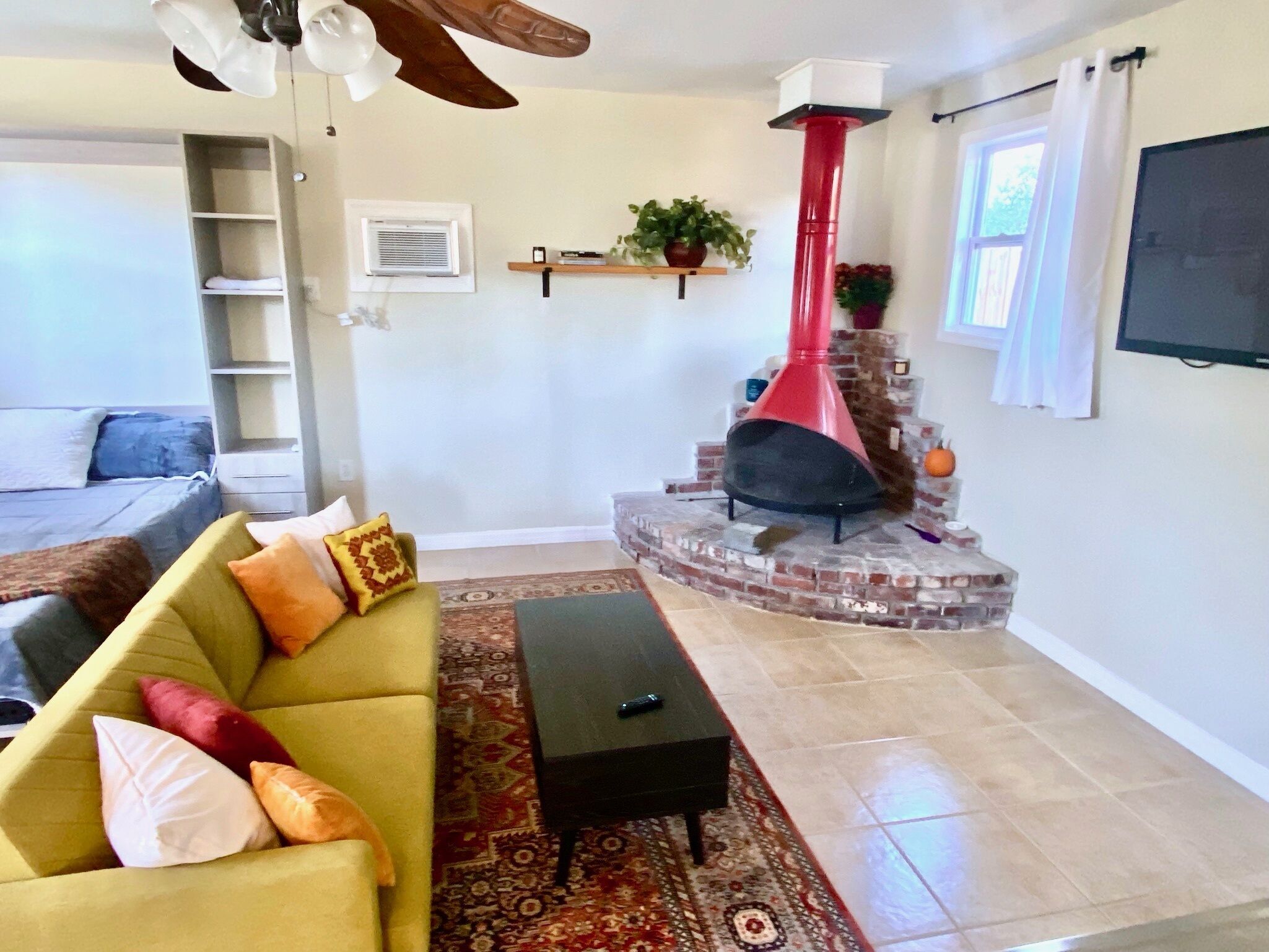 Blue Bungalow Of St. Pete Beach! Adjacent To The Trail. The Perfect Location! - St. Petersburg, FL