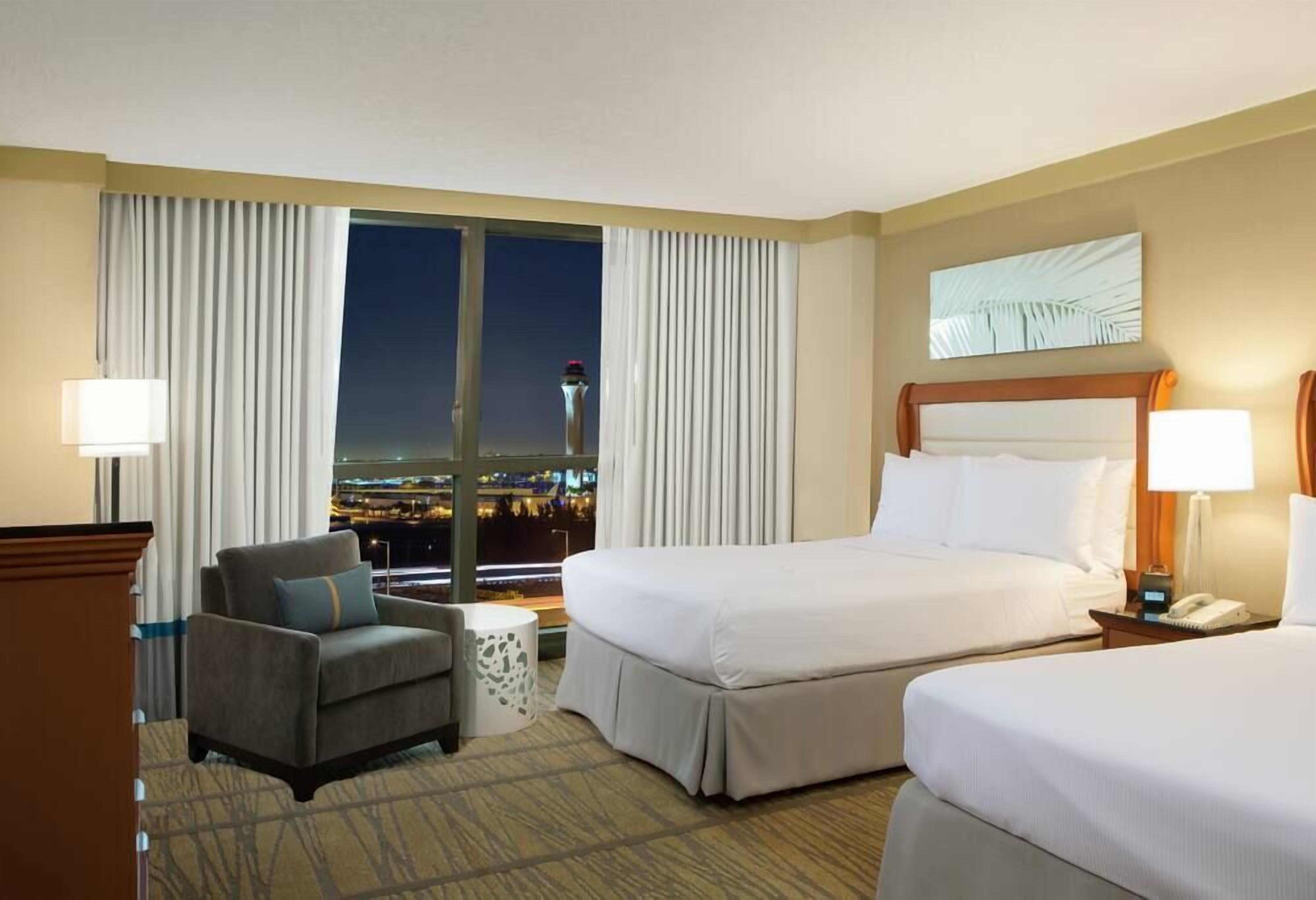 Minutes To Marlins Park & American Airlines Arena, Pool, Dining - Miami, FL