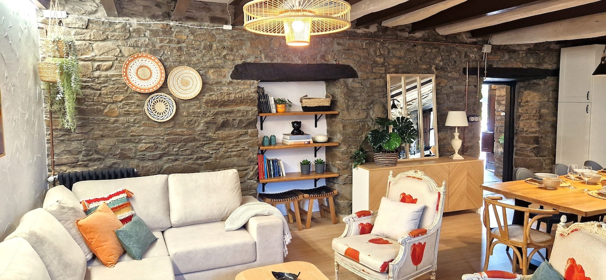 Casa De 1900 En La Montaña.ideal Para Grupos Y Familias - Villablino