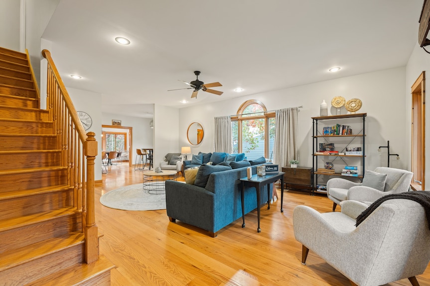 Cozy 5 Br Family Getaway With Hot Tub, Game Room, Sauna, Level 2 Ev Charger! - Shenandoah National Park