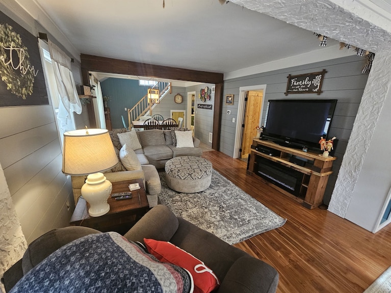 House W/ Wi-fi, Fire Pit, Trailer Parking, W/d - Wisconsin